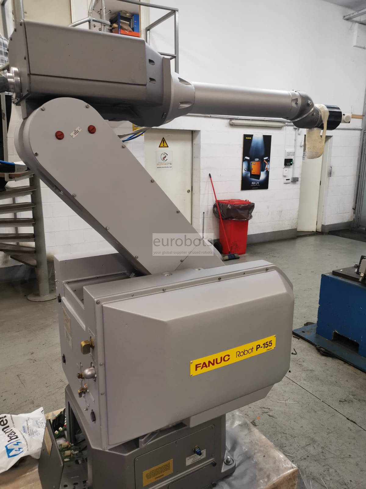 Robo usado FANUC P-155 para pintura | Eurobots